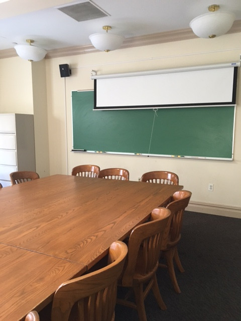 Broadway Classroom Information and Photos | University Registrar